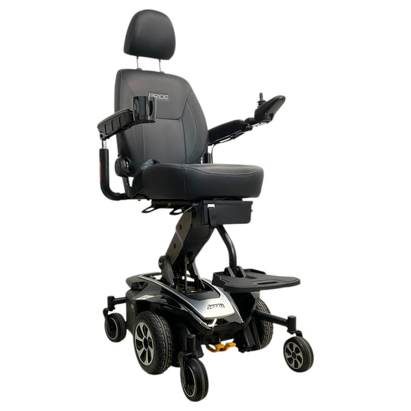 Mint-Condition 2025 Pride Jazzy Air 2 Power Chair | Seat Elevate ...