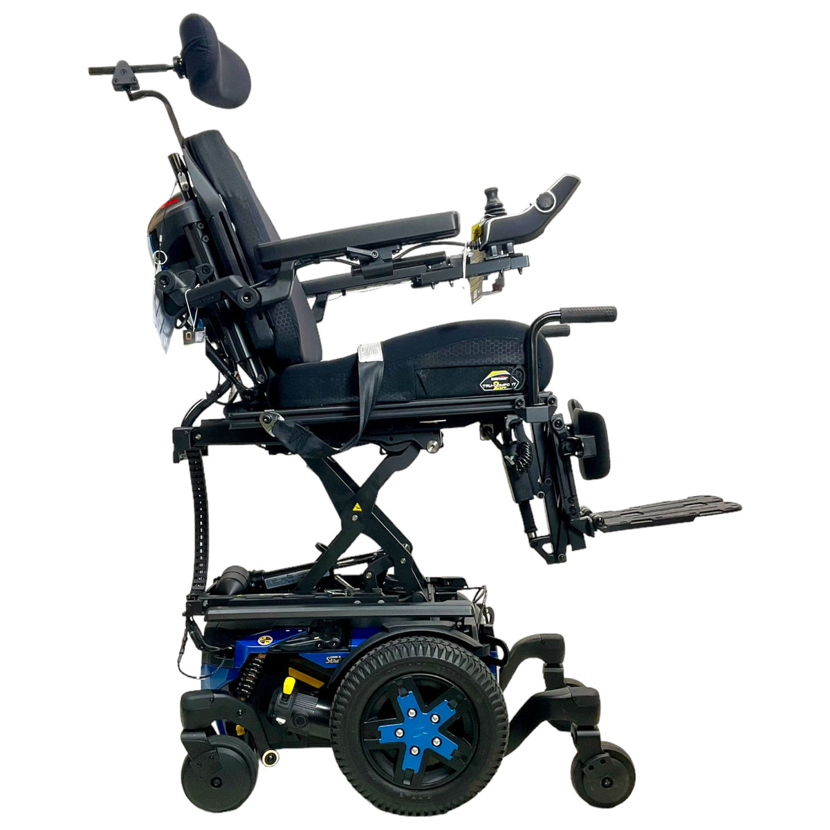 Mint Condition 2023 Pride Mobility Quantum Q6 Edge 3 Power Chair | 18 x ...