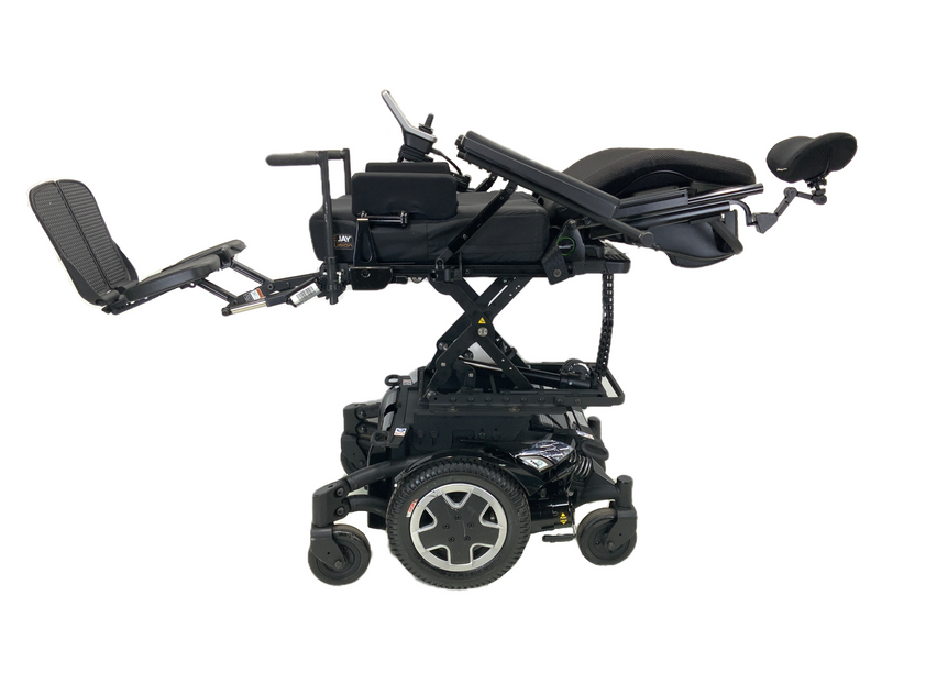 2018 Invacare TDX SP 2 Power Chair | 18" x 21" Seat | Seat Elevate, Tilt, Recline, Power Legs ...